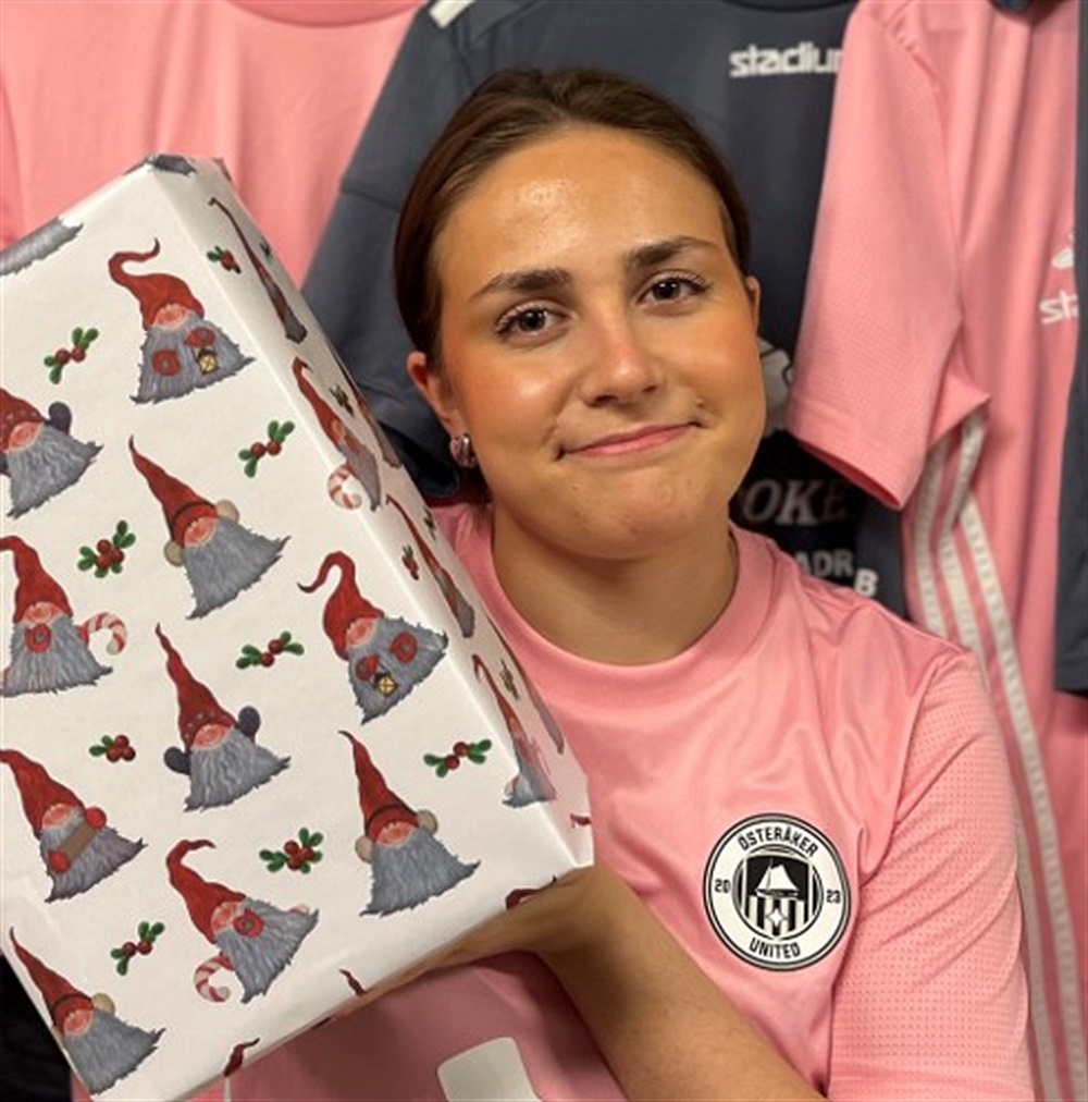 13 DECEMBER - LUCKA 13 / Österåker United FK - Dam FK